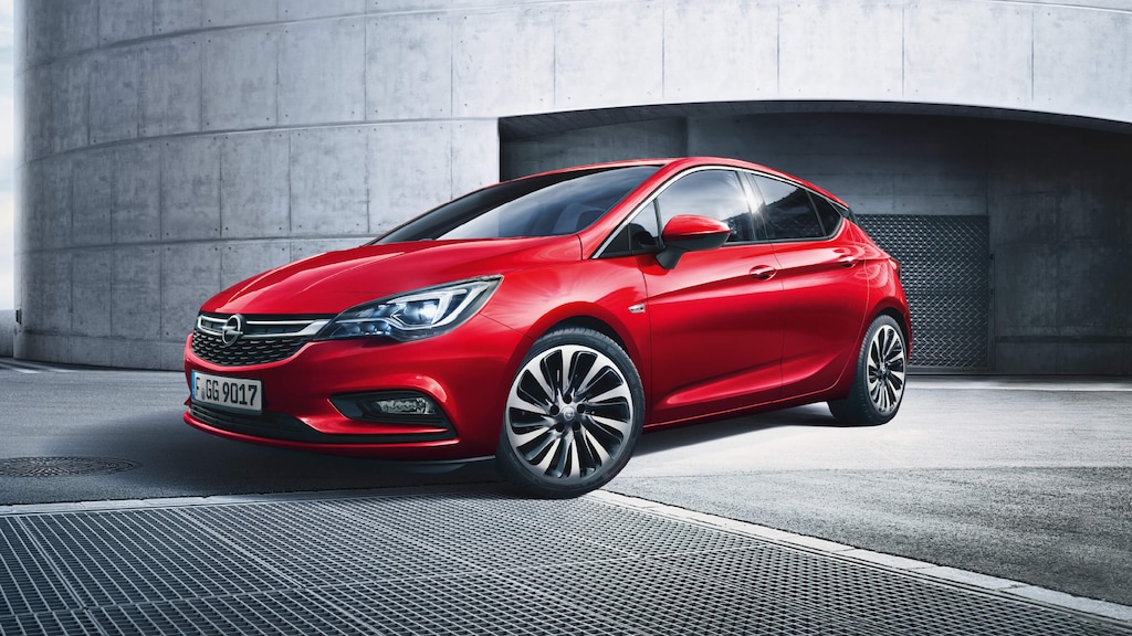 Opel Astra Line-up: Astra 5-door hatchback - Opel Southafrica