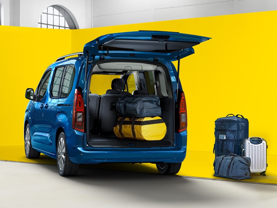 Model Overview - OPEL Combo Life Enjoy 1.6TD - OPEL SA