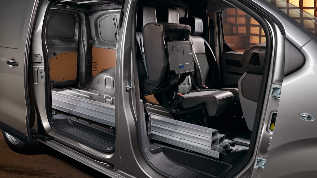 Vivaro Models | Van, Minibus, Transporter | Opel