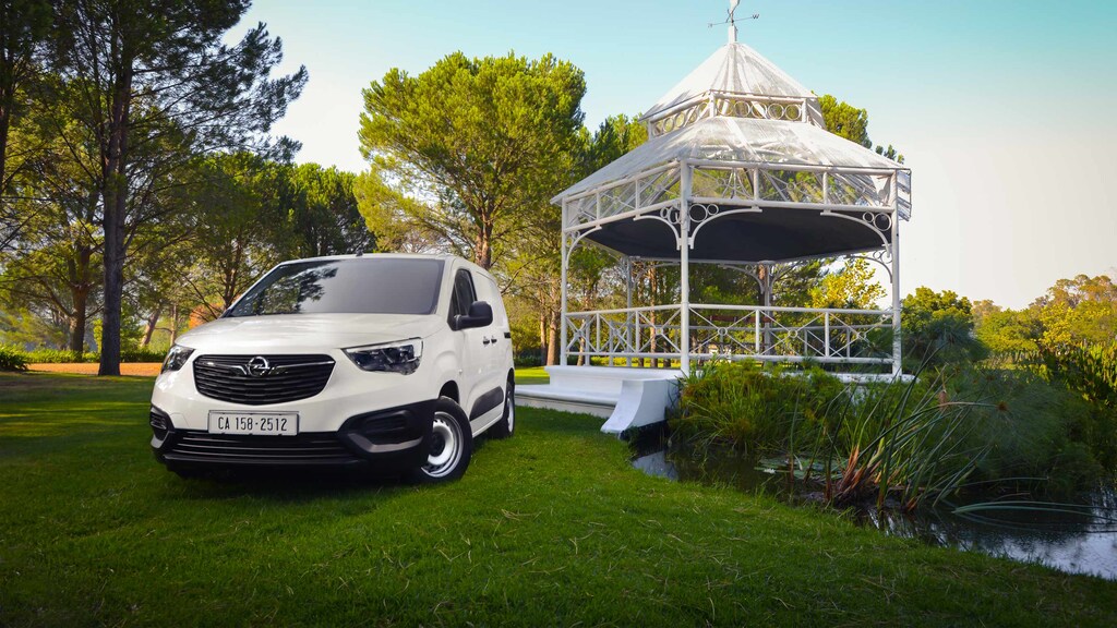 Model Overview - OPEL Combo Cargo 1.6TD Van - OPEL SA